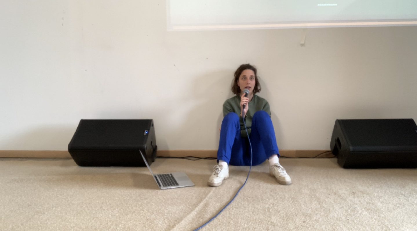 Julie Delrue: "Ik schreef een monoloog over mijn kraambedpsychose ...